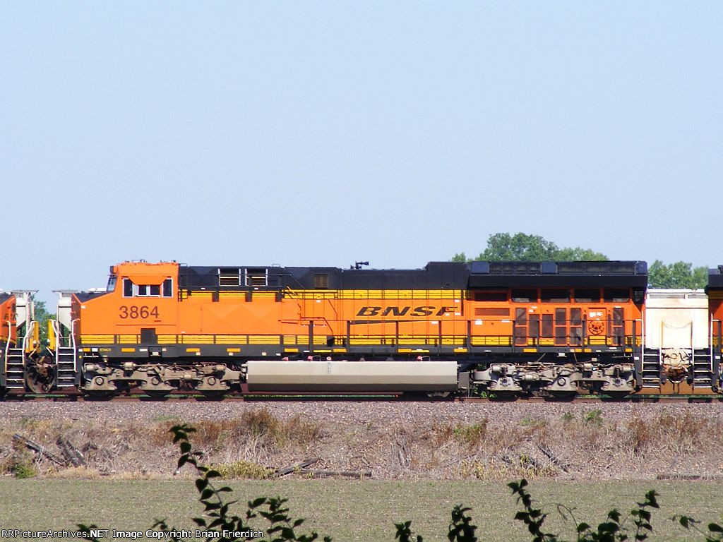 BNSF 3864
